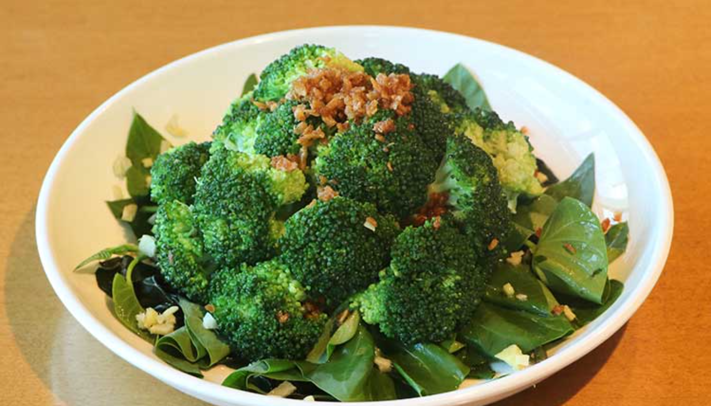 Broccoli and Water Spinach with Garlic – Modern Shanghai PH